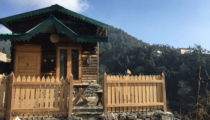 Mussoorie Snowfall: Best Time to See Fresh Snow in 2025